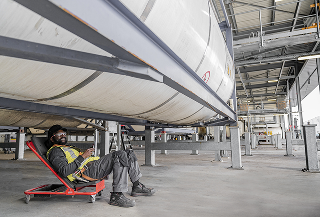 Tailor-made Tank Container Solutions | Stolt Tank Containers